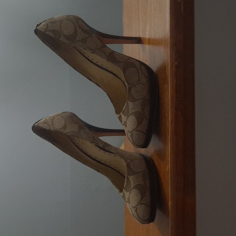 Coach Signature Canvas Pumps - Gem